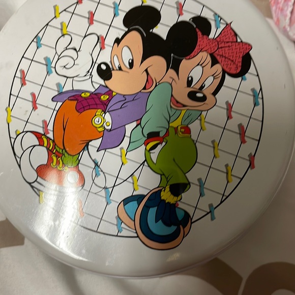 Toys | Disney Tin 6 Inches Across The Top 2 12 Inches Deep Made In ...